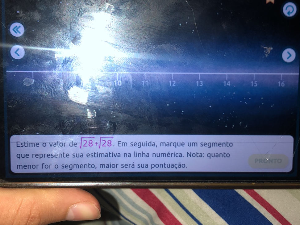 Estime o valor de $ {28} + {28}$. Em | StudyX