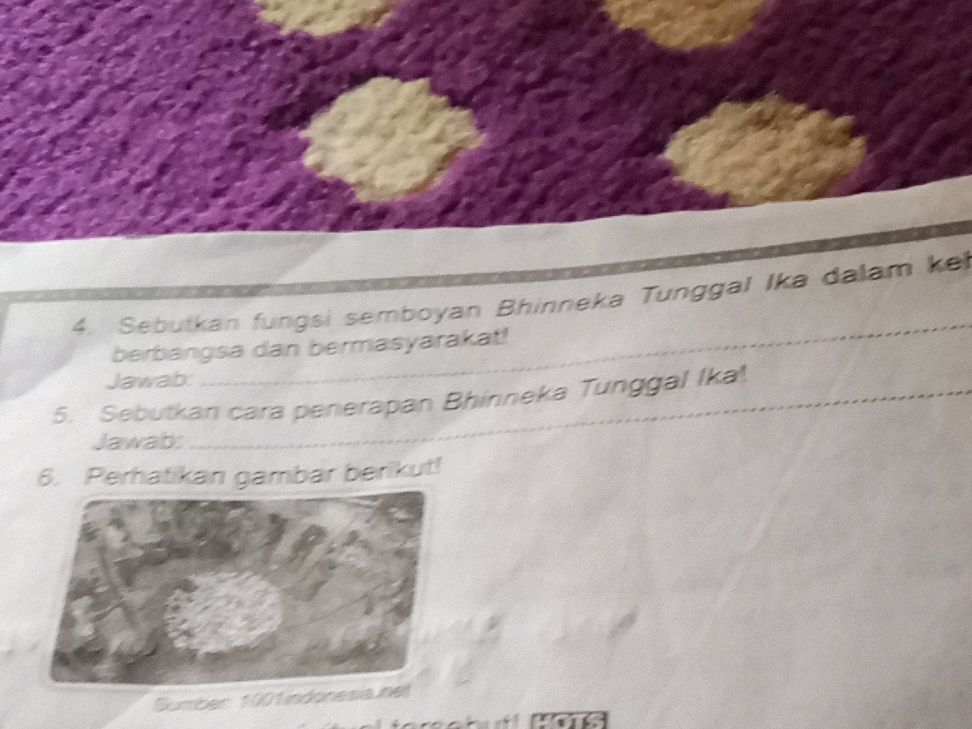 4. Sebutkan fungsi semboyan Bhinneka Tunggal | StudyX