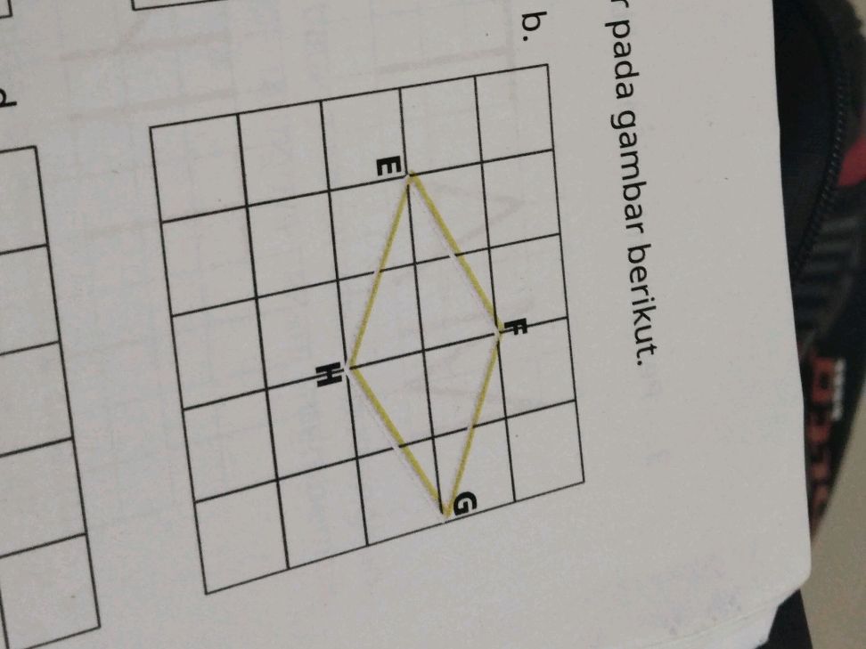 r pada gambar berikut. (Image of a shape on | StudyX