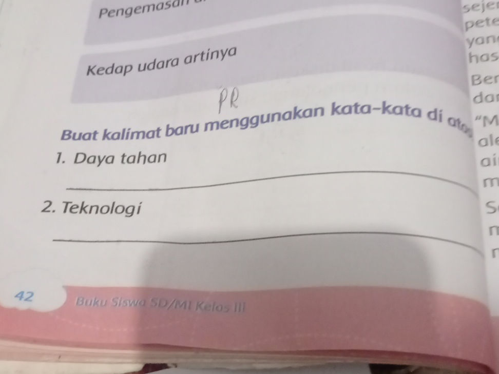 Buat kalimat baru menggunakan kata-kata di | StudyX