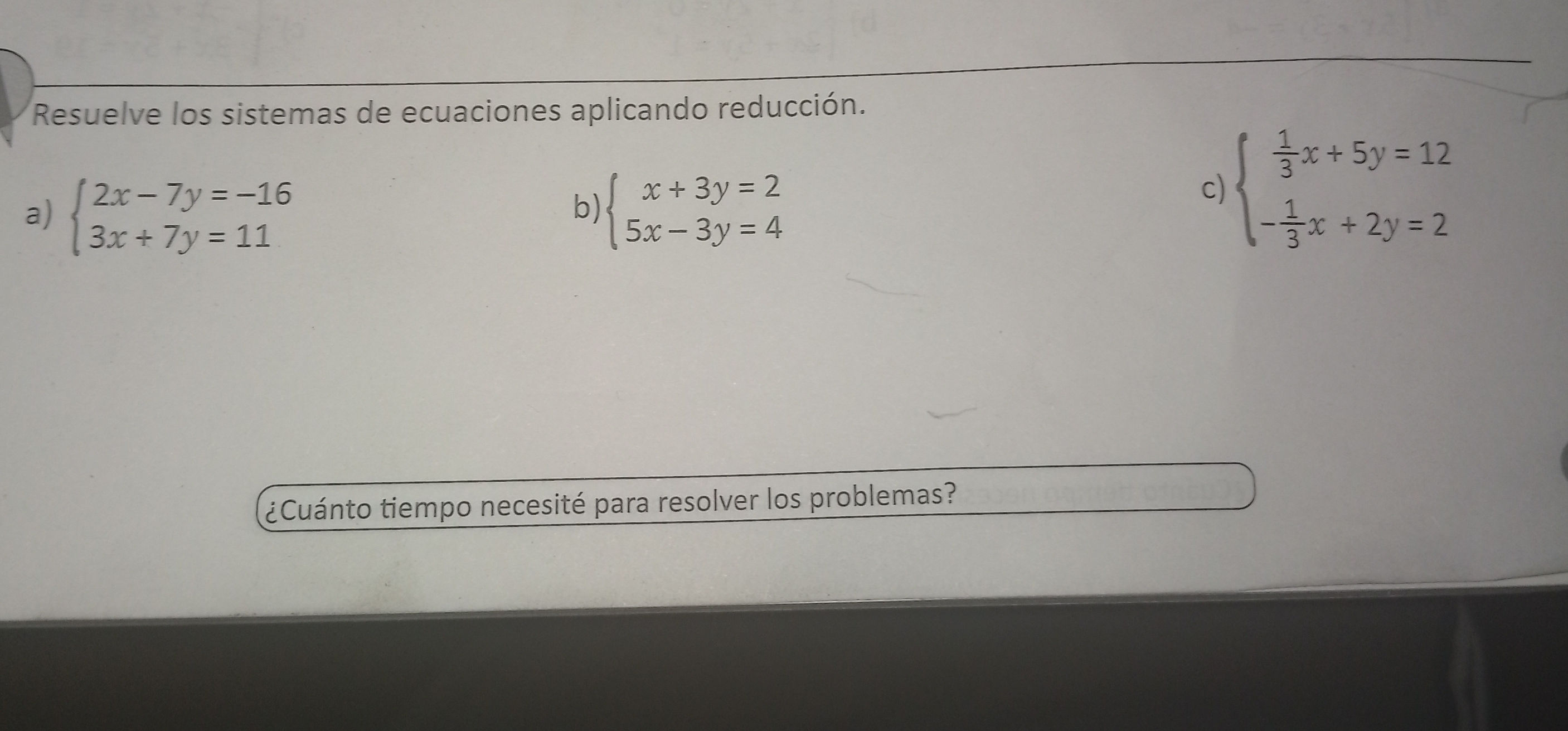Resuelve los sistemas de ecuaciones | StudyX