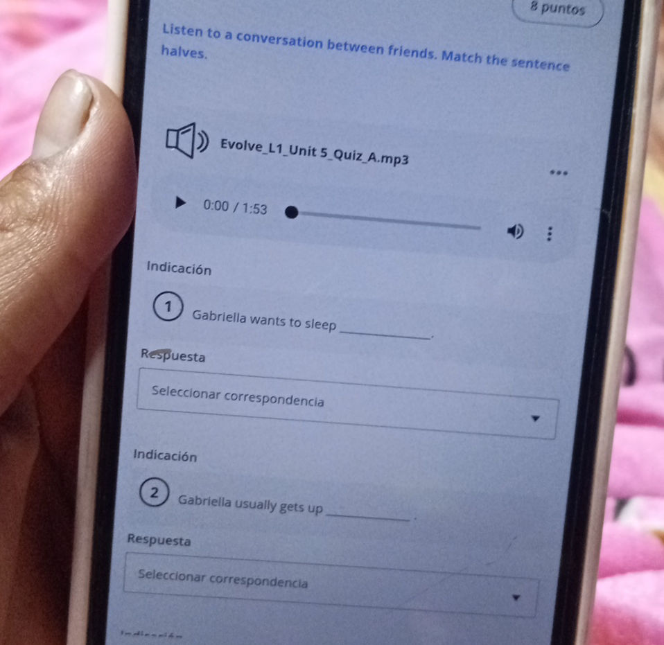 8 puntos Listen to a conversation between | StudyX