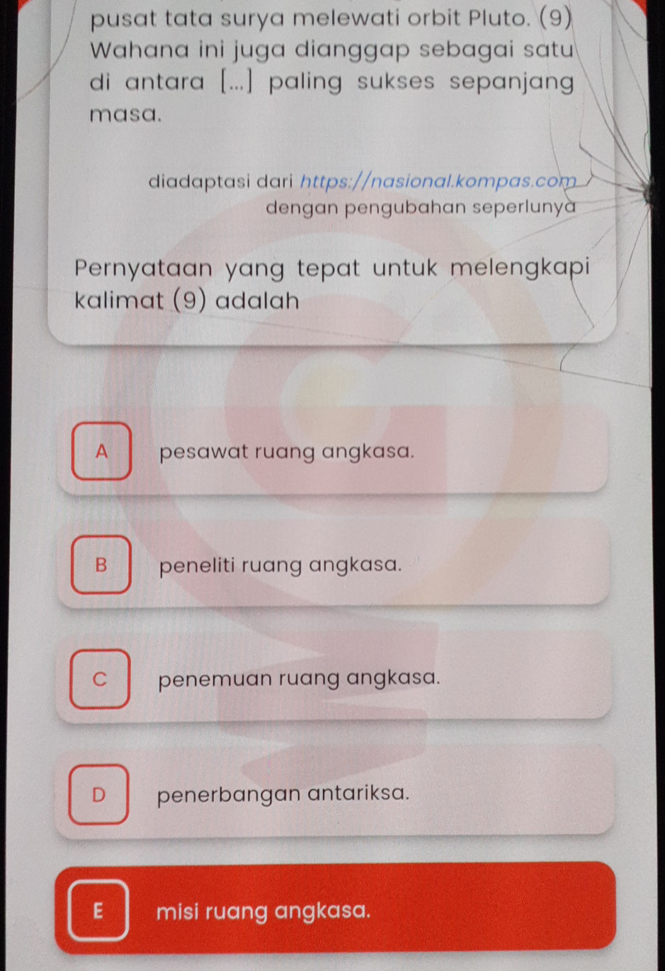 Pusat tata surya melewati orbit Pluto. (9) | StudyX