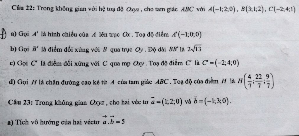 Câu 22: Trong không gian với hệ toạ độ Oxyz, | StudyX