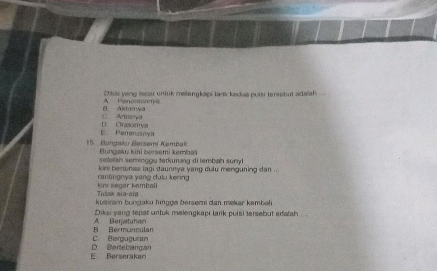 Diksi yang tepat untuk melengkapi larik | StudyX