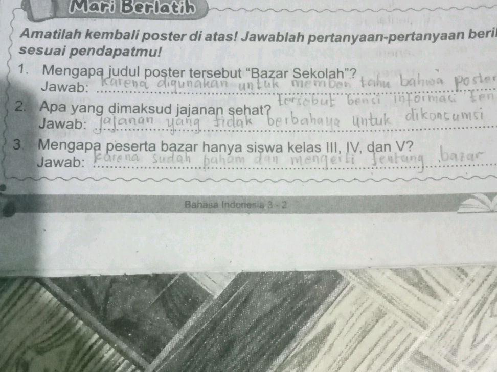 1. Mengapa judul poster tersebut "Bazar | StudyX