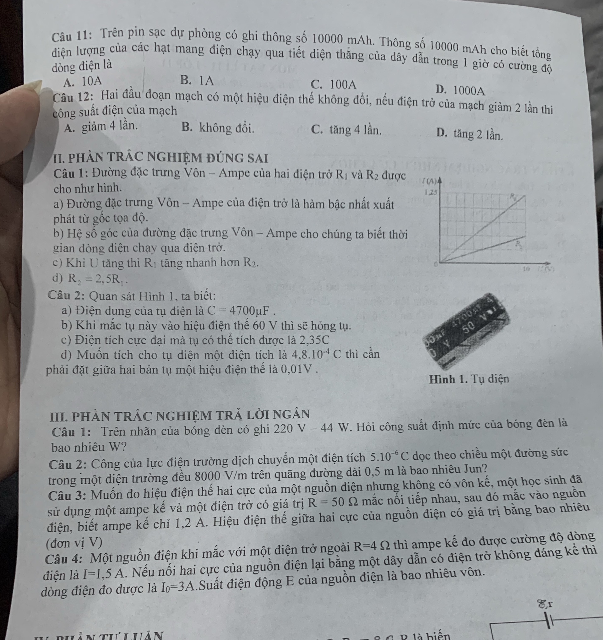 Câu 11: Trên pin sạc dự phòng có ghi thông | StudyX