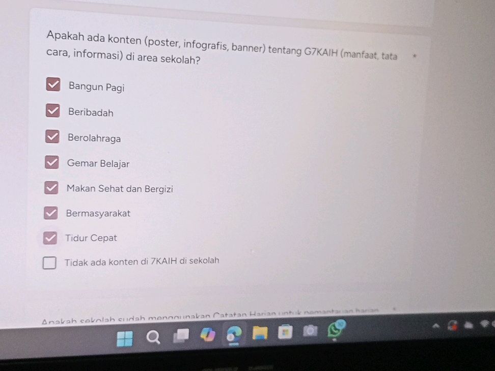 Apakah ada konten (poster, infografis, | StudyX