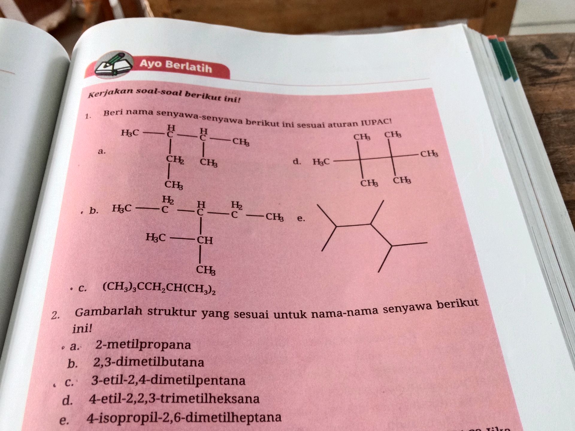 1. Beri nama senyawa-senyawa berikut ini | StudyX