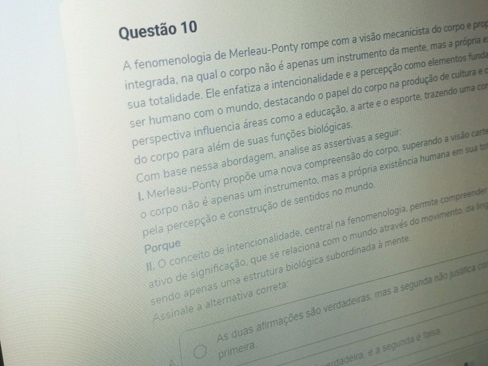 Questão 10 A fenomenologia de Merleau-Ponty | StudyX