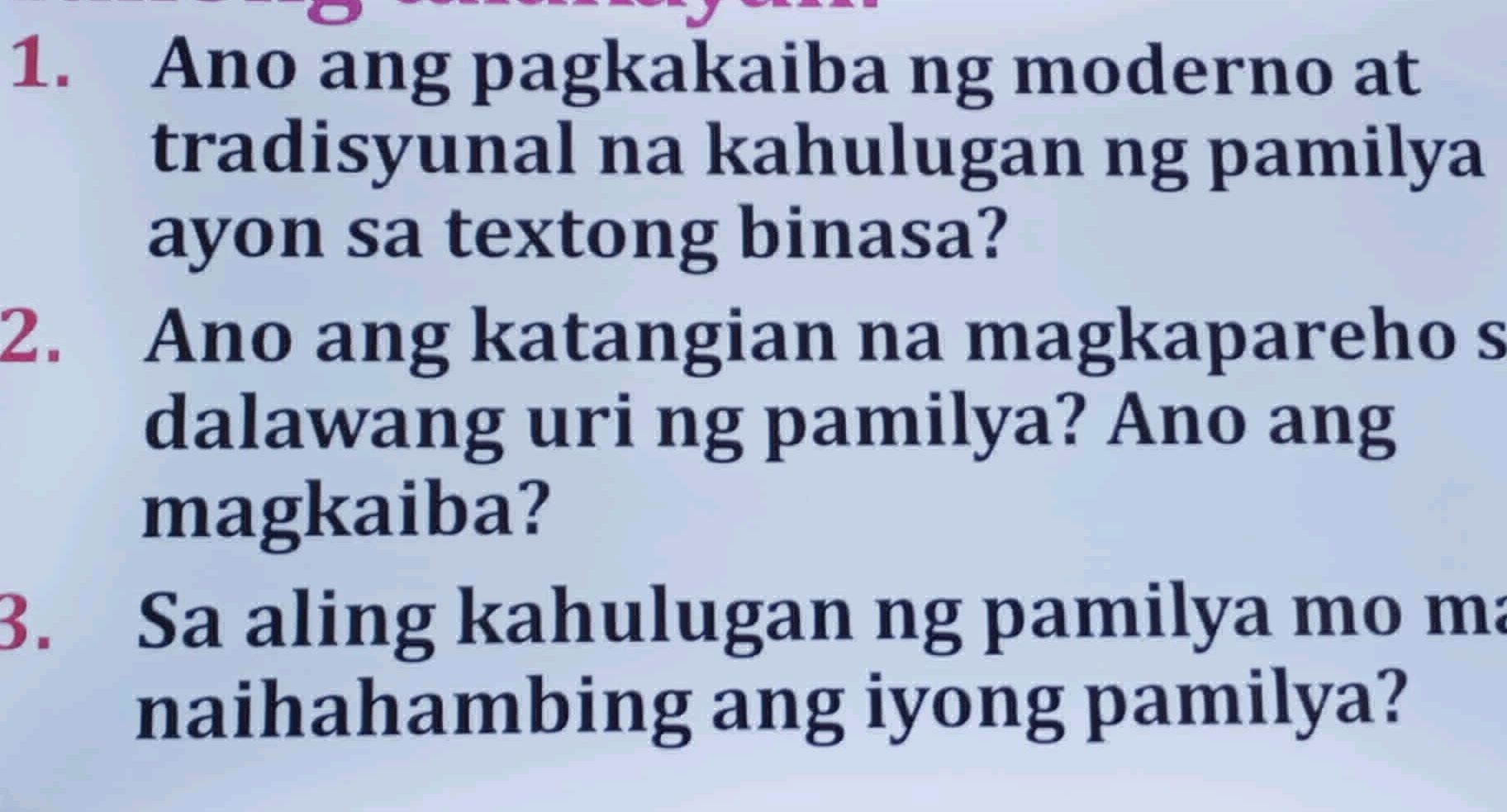 1 Ano ang pagkakaiba ng moderno at | StudyX